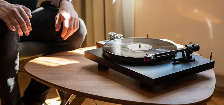 Les 6 Meilleures Platines Vinyles Pro-Ject (Comparatif)