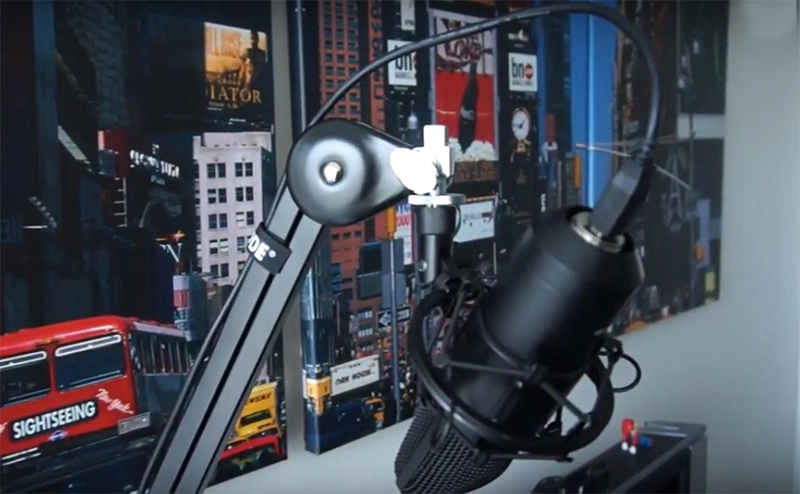 Les 7 Meilleurs Pieds de Micro pour le Studio et le Live (Comparatif)